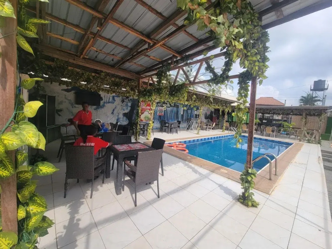 Canada World Hotel - Benin City