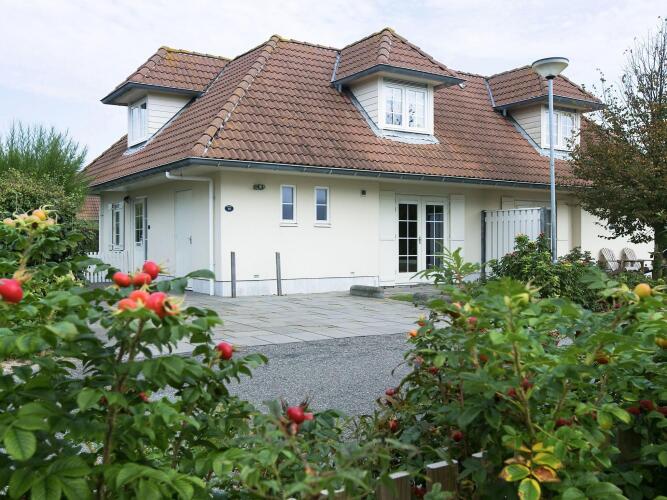 Restyled Villa, Sea At Just 1 Km., In Cozy Domburg - Domburg