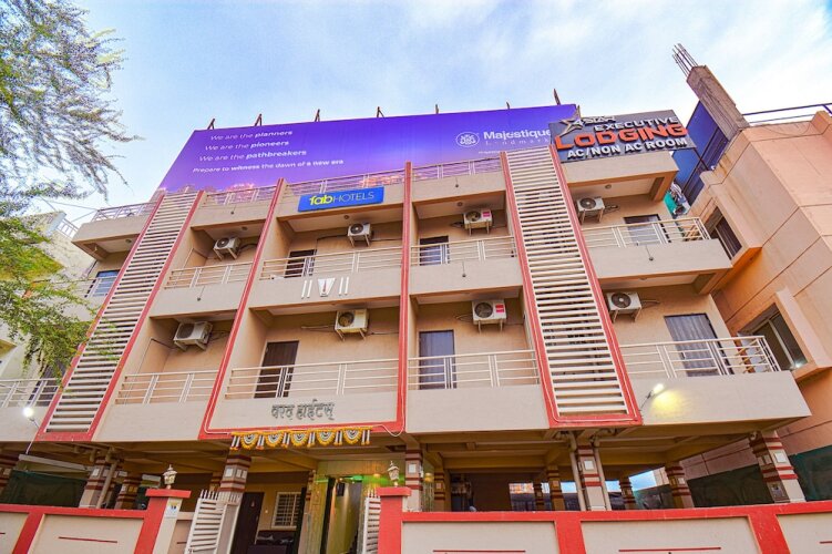 Fabexpress 4 Star Executive - Pune