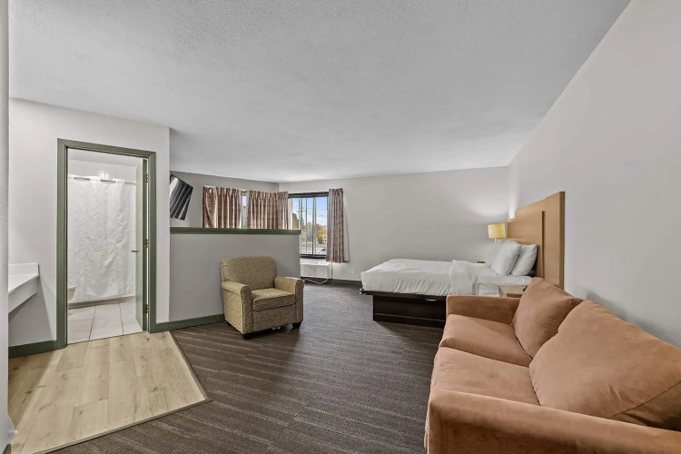 University Inn & Suites Stevens Point - Stevens Point, WI