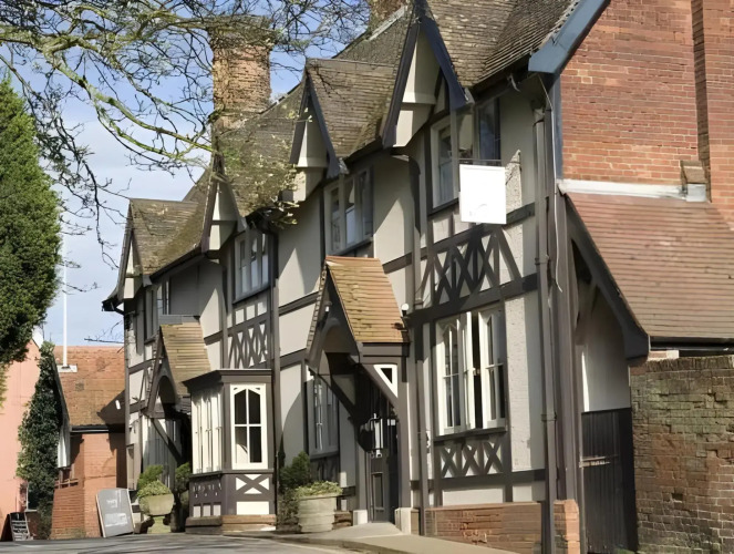 Crown And Castle - Suffolk