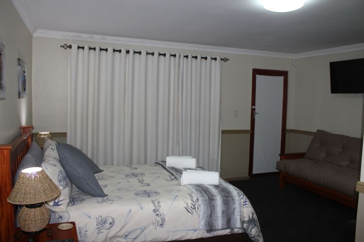 Victoria Heights B And B - George
