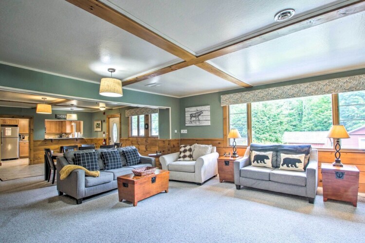 Beautiful Carriage House In Downtown Jackson! - Jackson, NH