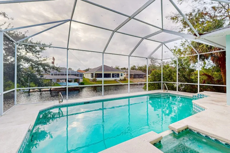 Prime House With Lanai, Private Pool, Bbq, And Water Views - Palm Coast, FL