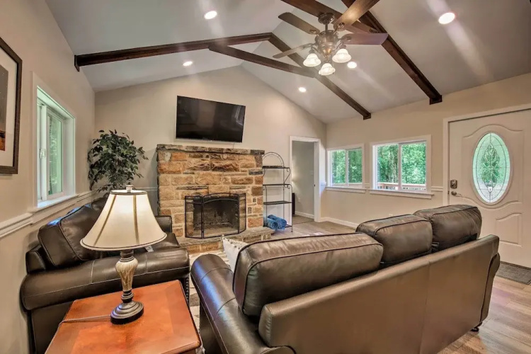 Hike, Hunt & Unwind: Cozy Cabin Near Hersheypark - Swatara State Park, Pine Grove