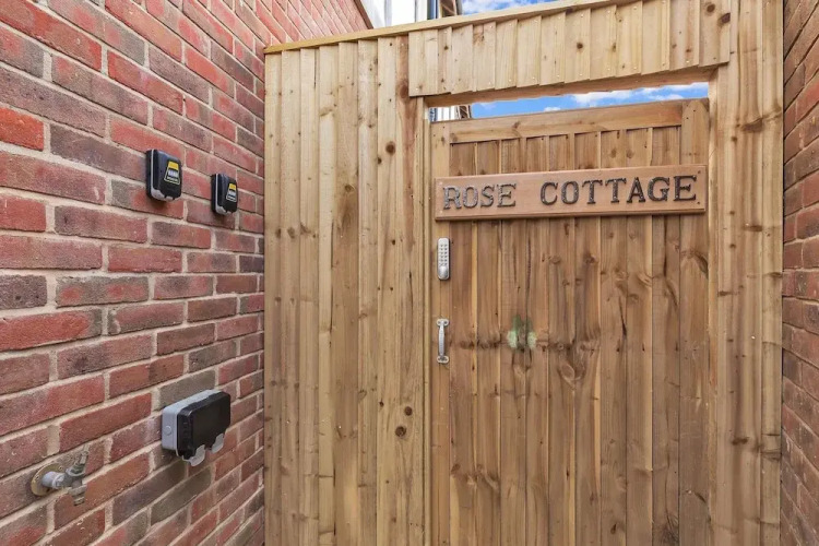 Garden Lodge With Parking By My Getaways - Sussex