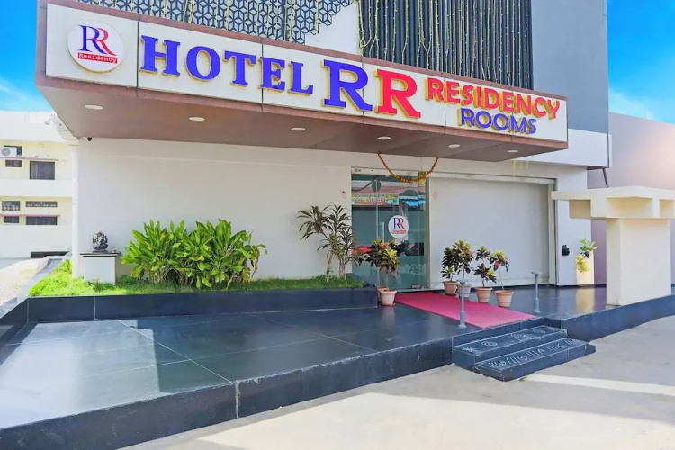 Fabhotel Rr Residency I - Khammam