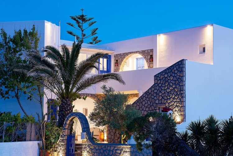 Efi Studios - Milos