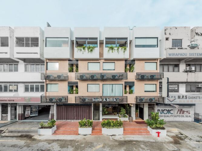 Bunk & Bilik Hotel Jalan Ipoh - Hostel - 