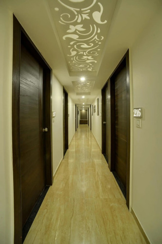 Rudra Royale Hotel - Ahmedabad
