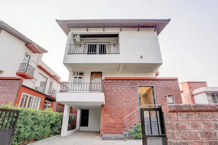 Elivaas Irene Jade 3bhk Pvt Pool Garden With Balconies - Lonavla