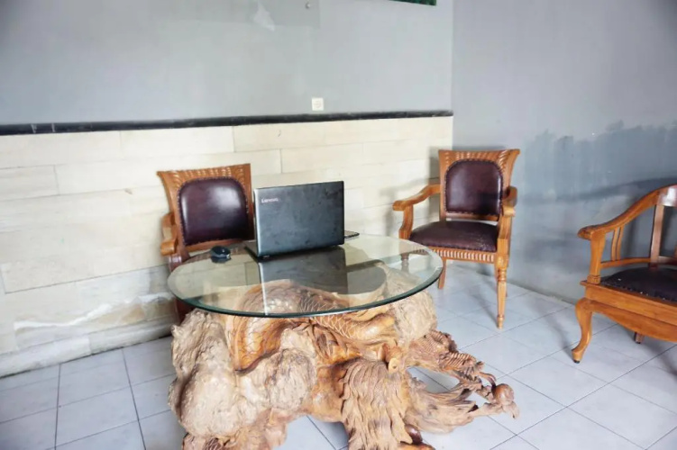 Oyo 3846 Rumah Prambanan Syariah - Klaten