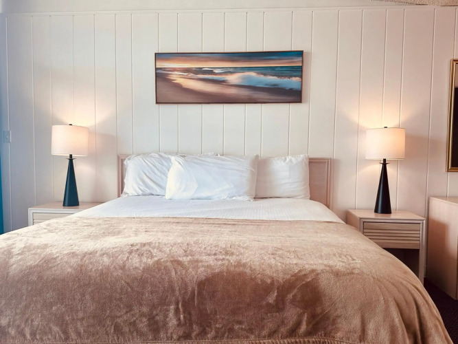 Foghorn Harbor Inn - Venice Beach, CA