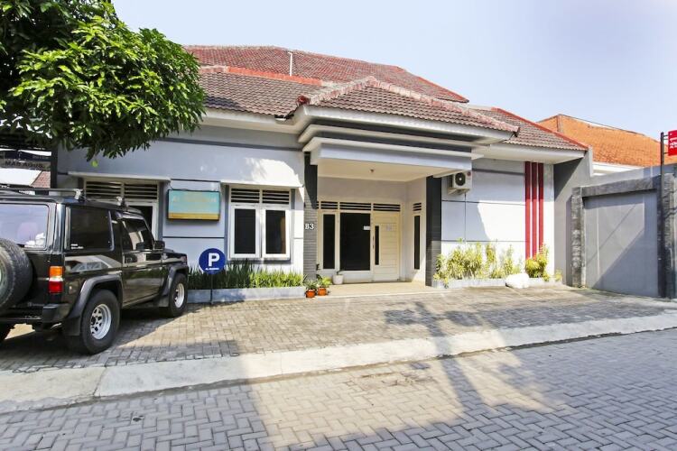 Oyo 91315 Homestay Al Maidah - Depok