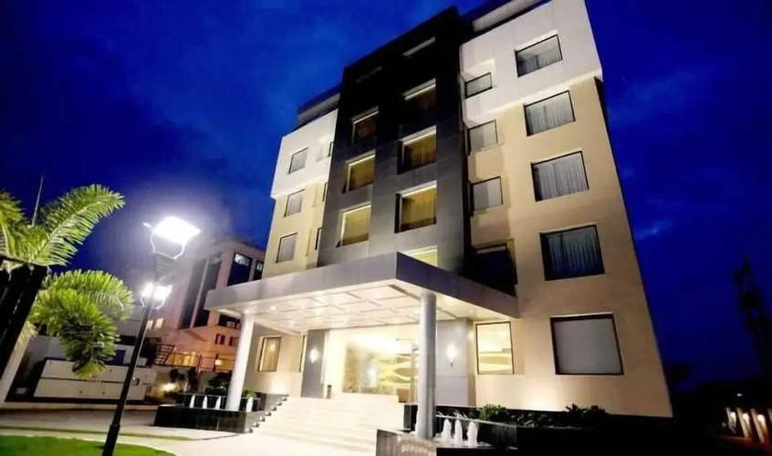 Hotel Dortn - Pune