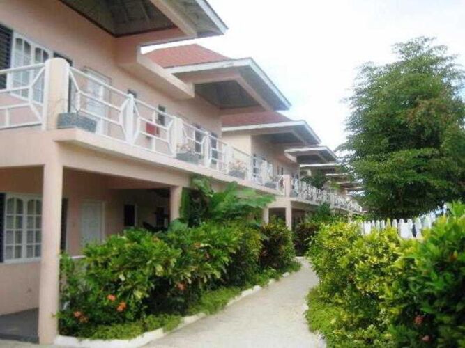 Shields Negril Villas - Negril