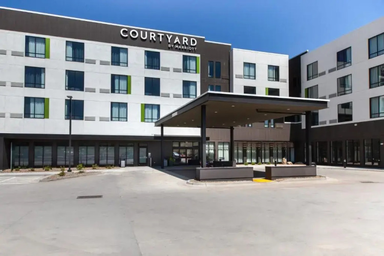 Courtyard By Marriott Rapid City - Rapid City, SD
