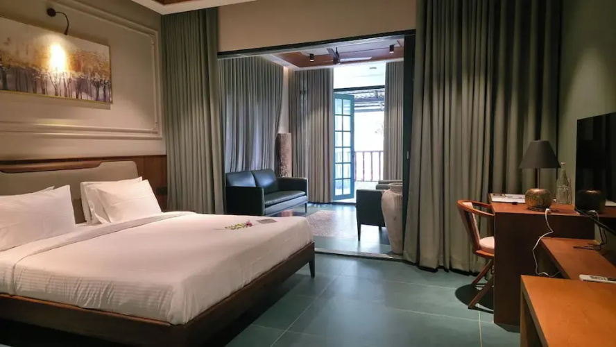 Mango Lantern Villa, Kollam - Kollam