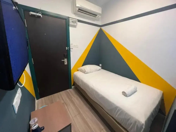 Smile Hotel Subang Airport - Shah Alam