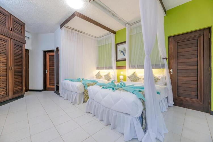 Safari Beach Hotel - Diani Beach
