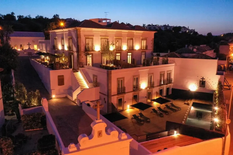 Colegio Charm House - Tavira