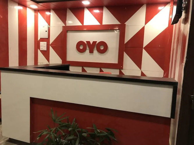 Oyo 17443 Tirupati Residency - Meerut