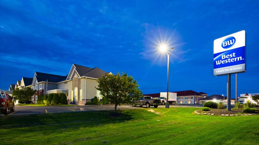 Best Western Crown Inn & Suites - Corfu, NY