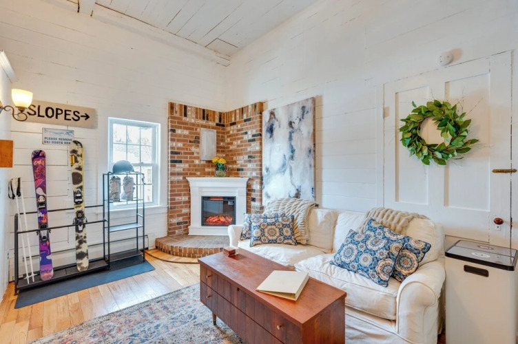 1 Mi To Cranmore Mountain: Charming Conway Apt! - Conway, NH