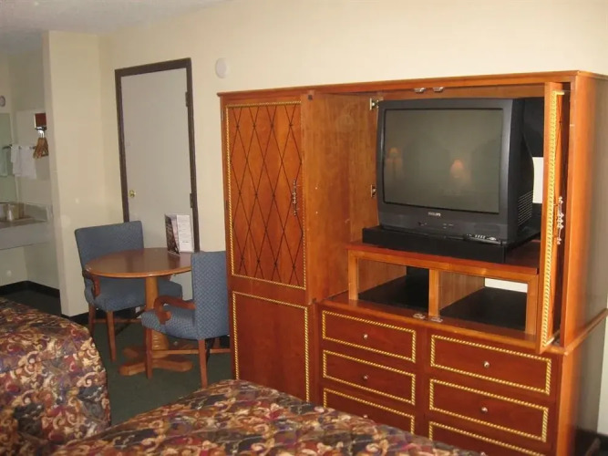 Meridian Extended Stay Hotel - Oklahoma City, OK