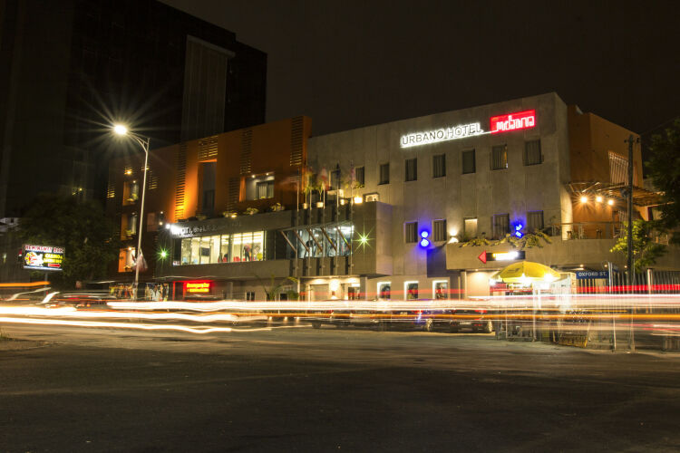 Urbano Hotel By Roots - Accra