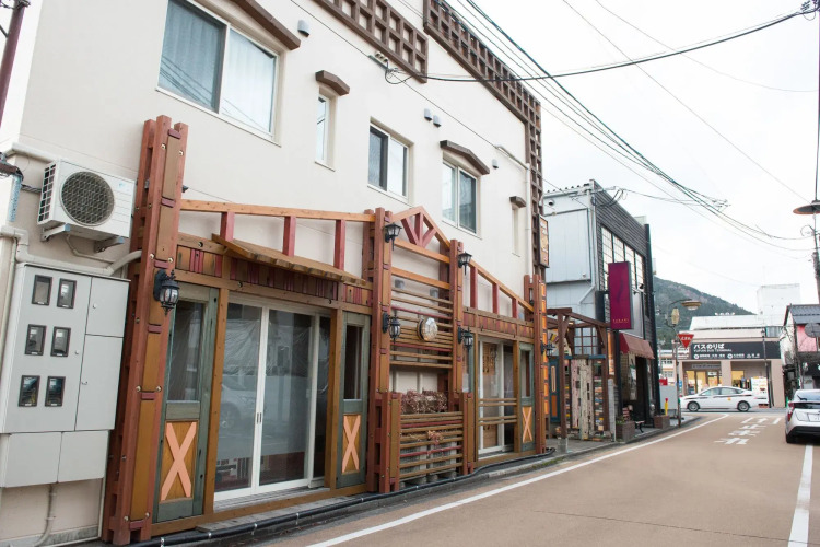 Etavia Yufuin Ekimae - 湯布院町川上