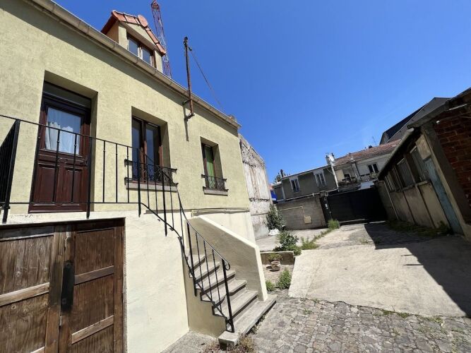 Hôtel Robespierre - Montreuil