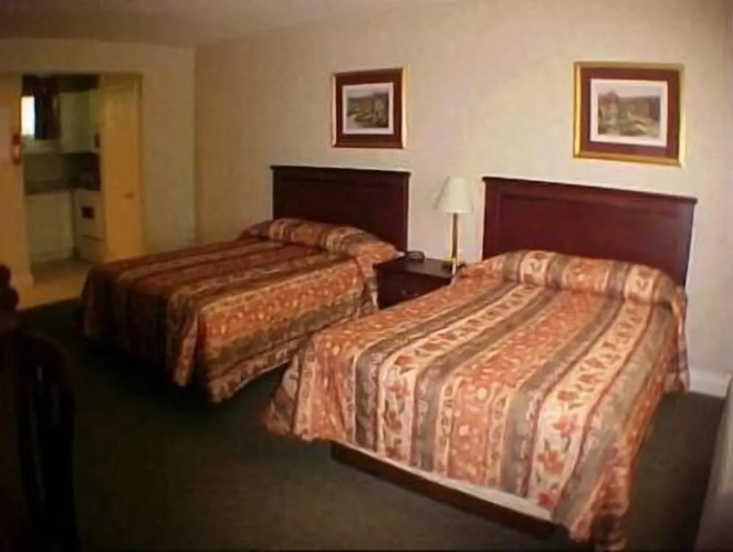 Trenton Park Motel - Prince Edward County