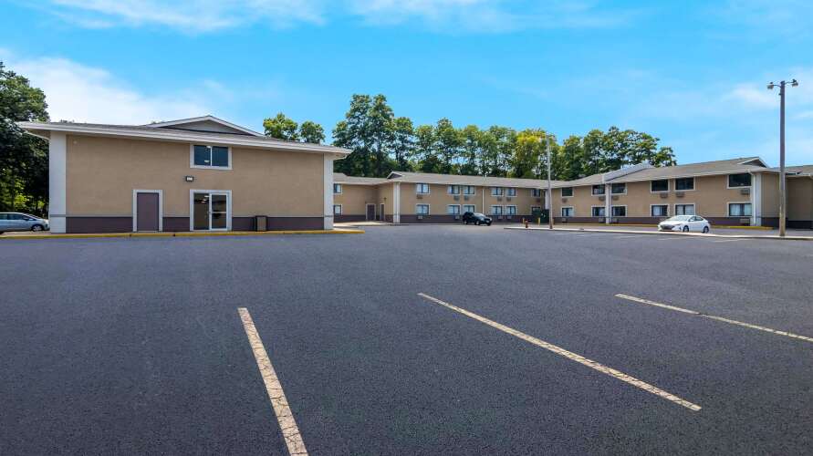 Econo Lodge Portage - Portage, IN