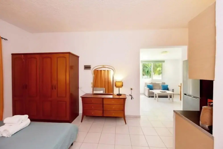 Liri Family Resort - Rodas