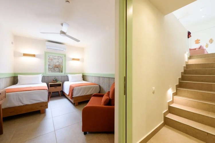 Plioni- Villas With Private Pool & Suites With Hot Tub - ナクソス島
