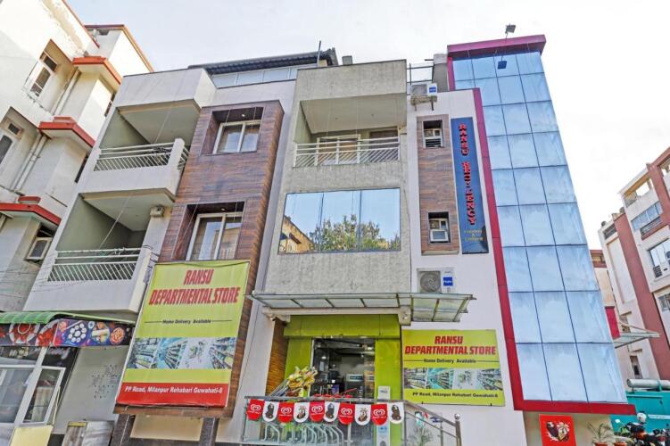 Itsy Hotels Ransu Residency - Guwahati