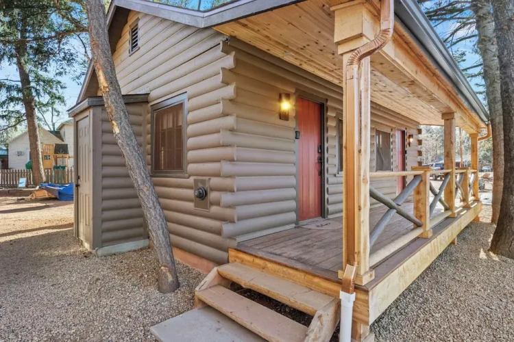 Timber Lodge Cabin 19 - Colorado Springs, CO