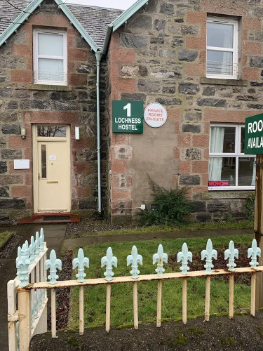 1 Loch Ness Hostel - Loch Ness