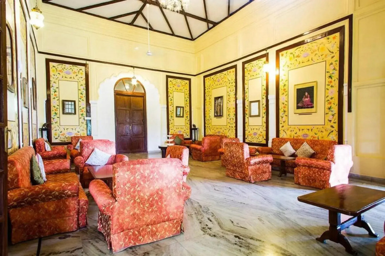 Kishangarh House - Mount Âbû