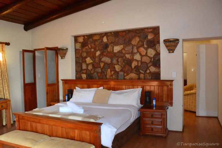 La Montagne Guest Lodge - Hartbeespoort