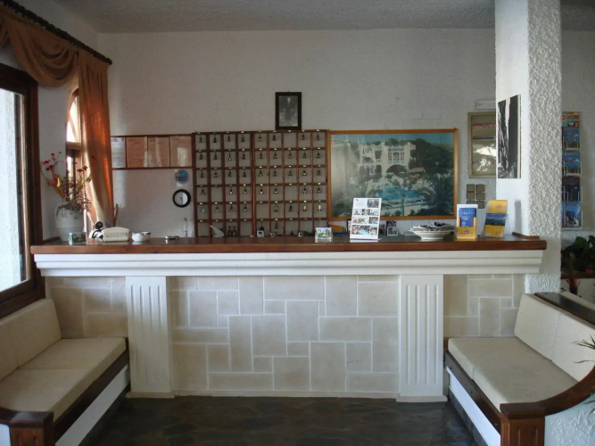 Folia Hotel - Apartments - Agia Marina