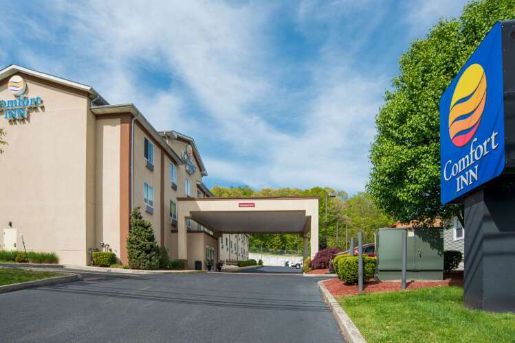 Comfort Inn Naugatuck-shelton, Ct - Middlebury, CT