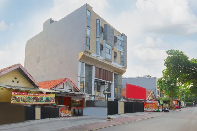 Oyo Life 1830 Mandala Residence - West Jakarta