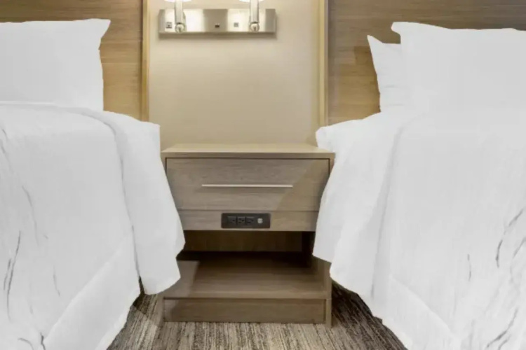Red Roof Inn Plus+ Jamaica, Ny – Jfk Airport - Long Beach