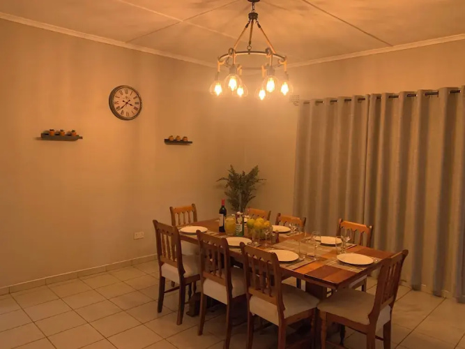 Hungwe House Victoria Falls - Victoria Falls