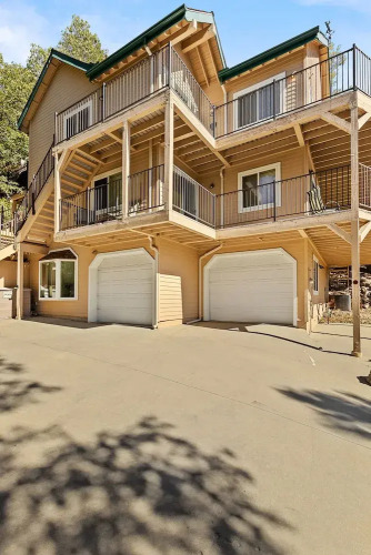 Bearfoot Lodge At Lake Arrowhead - Crestline, CA