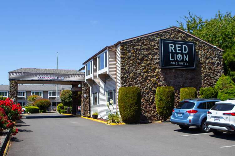 Red Lion Inn & Suites Vancouver - Vancouver
