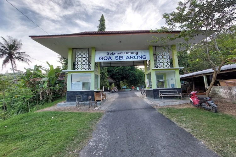 Goa Slarong Camping Ground - Bantul