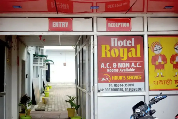 Hotal Royal Restaurant And Bar - Bharatpur